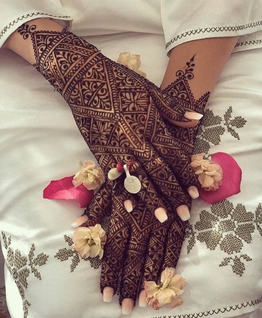 LATEST MESMERIZING MEHENDI DESIGNS | Shaandaar Events